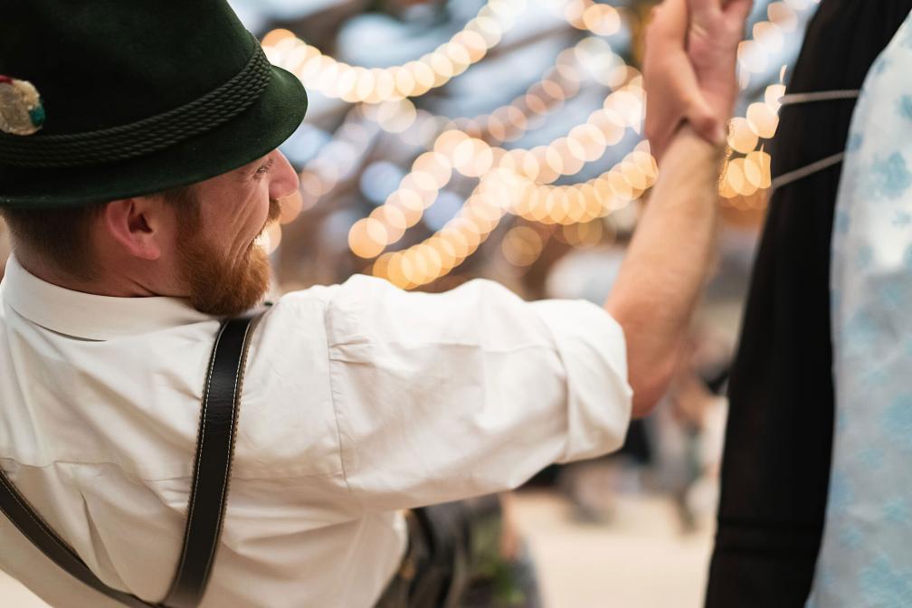 Alle Informationen über den Kettenflieger Bayern Tower - Oktoberfest.de