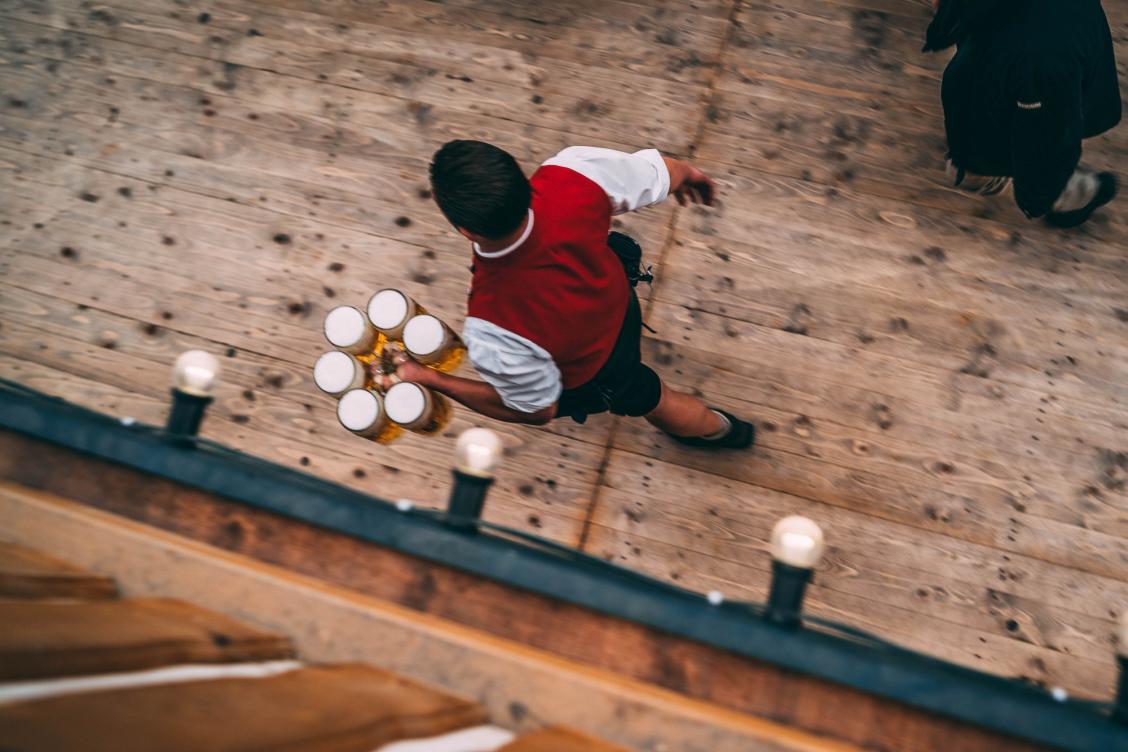 Oktoberfest tents: All large and small beer tents at a glance ...