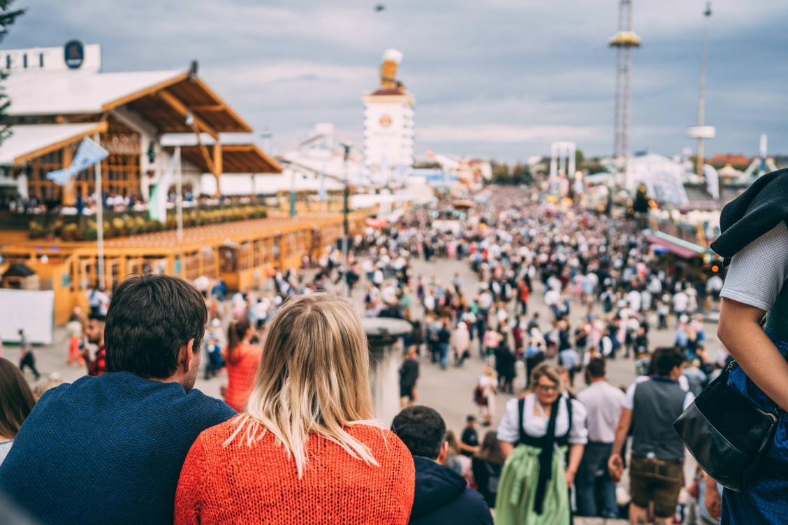 Halbzeitbericht 2024 - Eine charmante und friedliche Wiesn - Oktoberfest.de