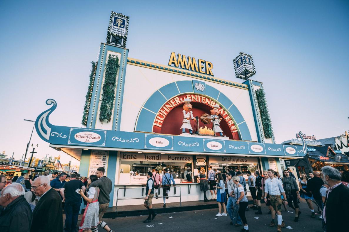 Hühner- und Entenbraterei AMMER at the Oktoberfest in Munich ...