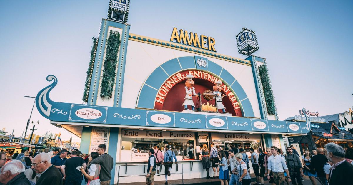 Hühner- und Entenbraterei AMMER at the Oktoberfest in Munich ...