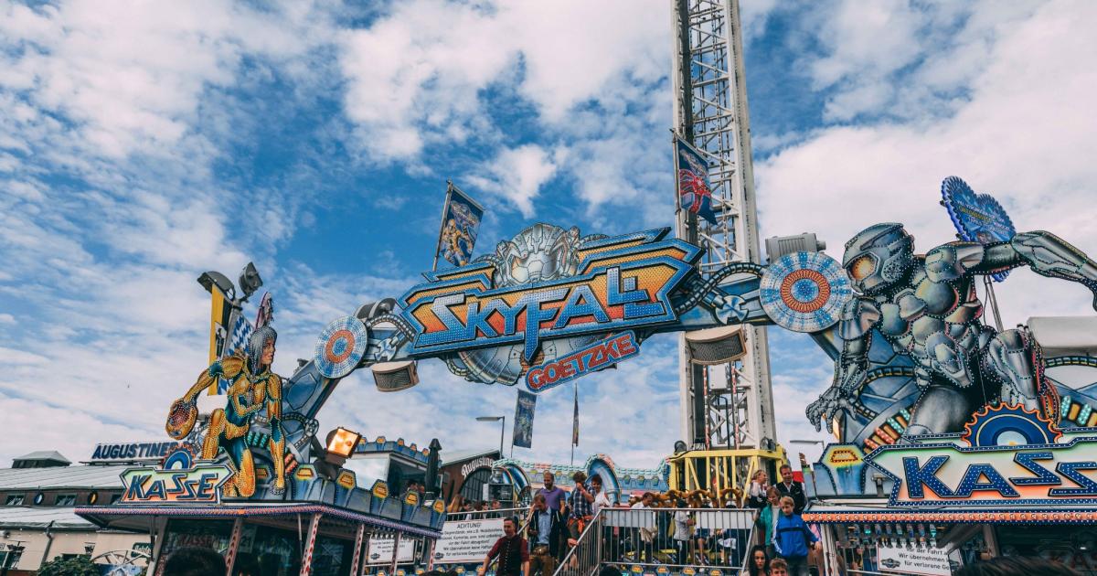 SkyFall - Der höchste mobile Freifallturm der Welt - Oktoberfest.de